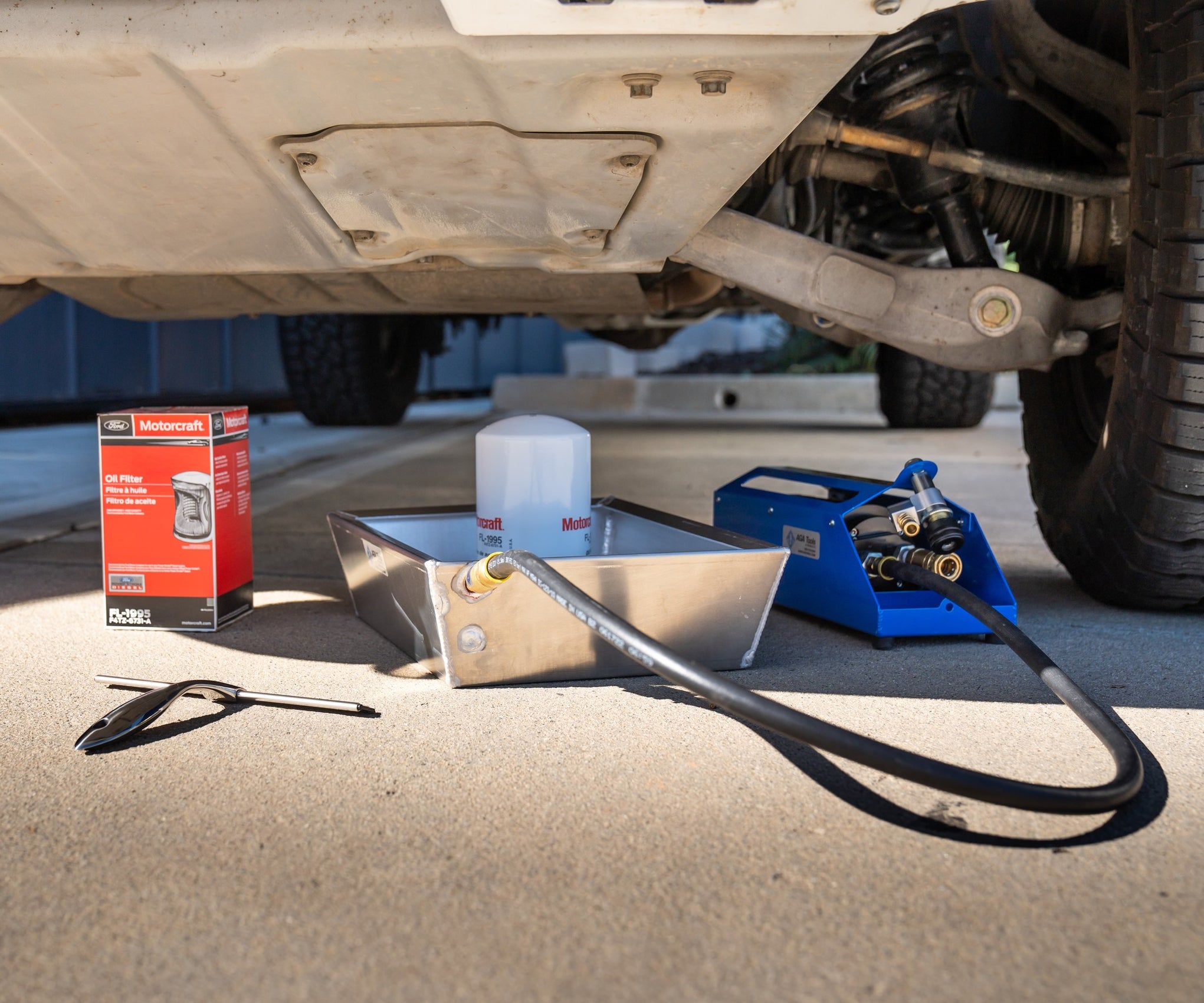 Clean Oil Pan — AGA Tools